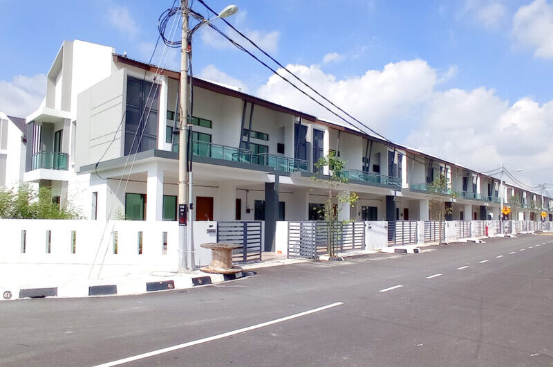 Ambay Park Terrace 2 Storey House Pearl City Simpang Ampat For Rent