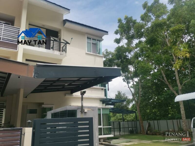 Shamrock Beach 3.5Sty Terrace Corner with Private Lift @ Solok Pantai ...